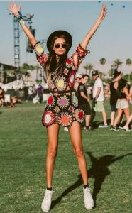 Beautiful Summer Festival Outfits That Will Impress -GlossyU